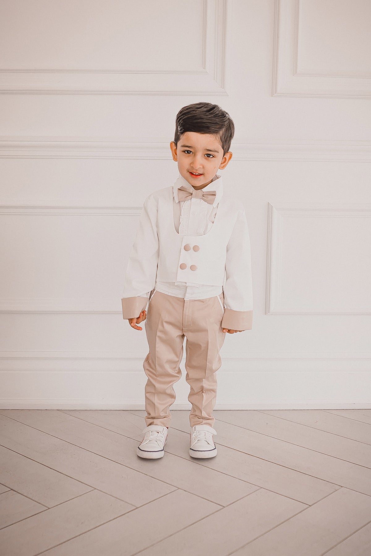 Edward Suit – Tie & Tiara