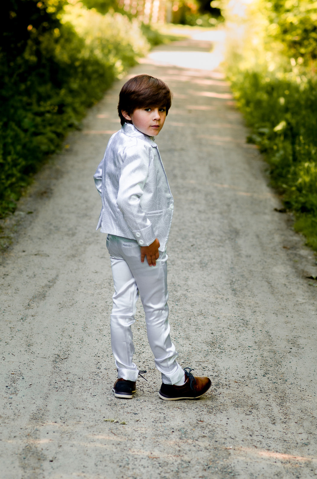 Greyson Suit – Tie & Tiara