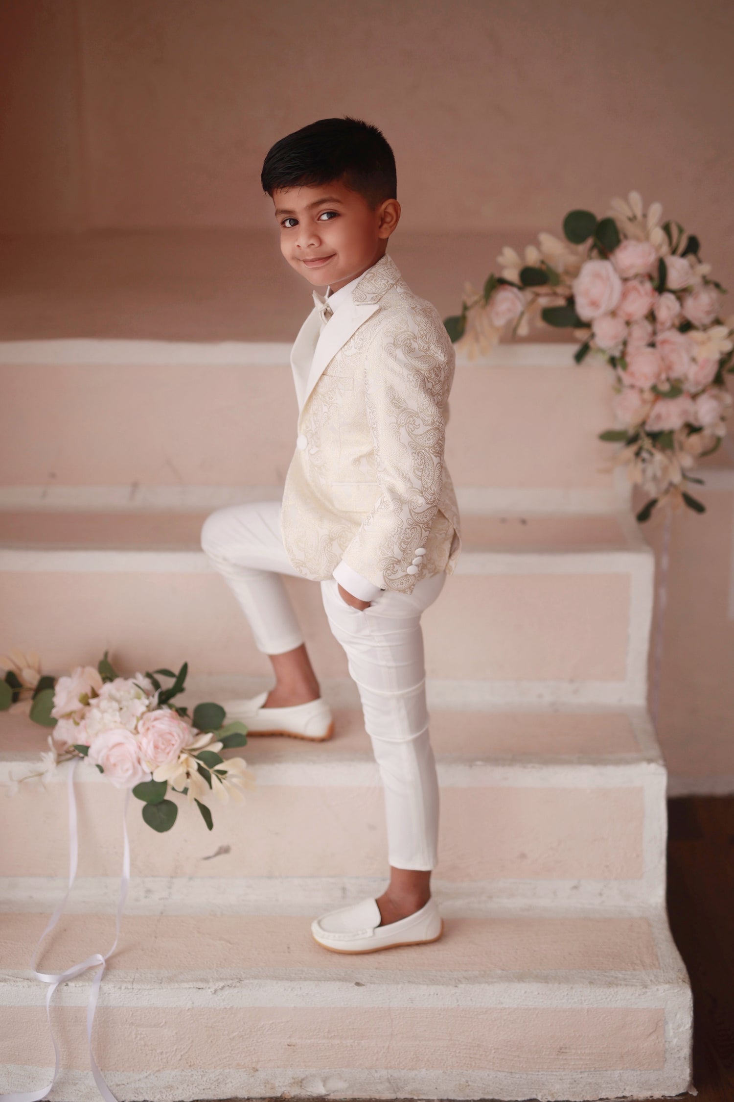 BOYS | Tie & Tiara